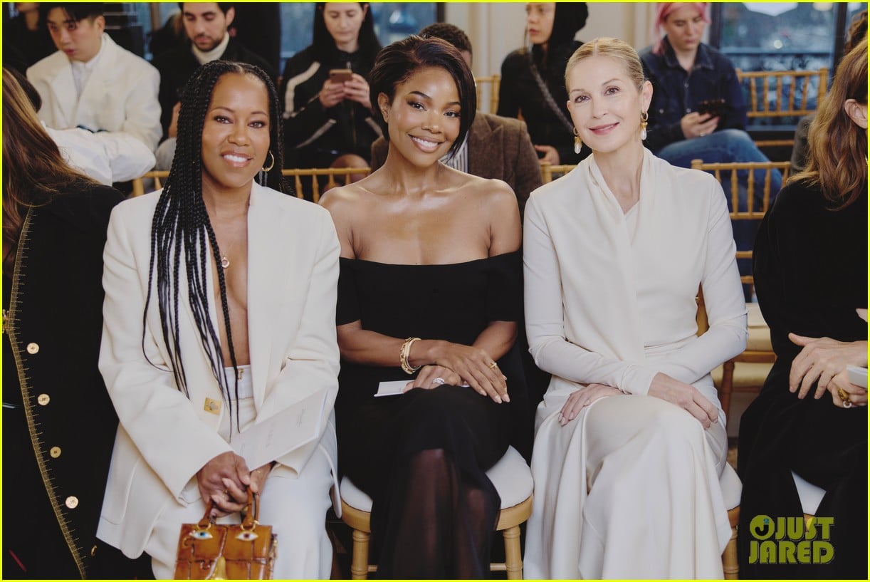 Gabrielle Union Sits Front Row with Regina King & Kelly Rutherford at ...