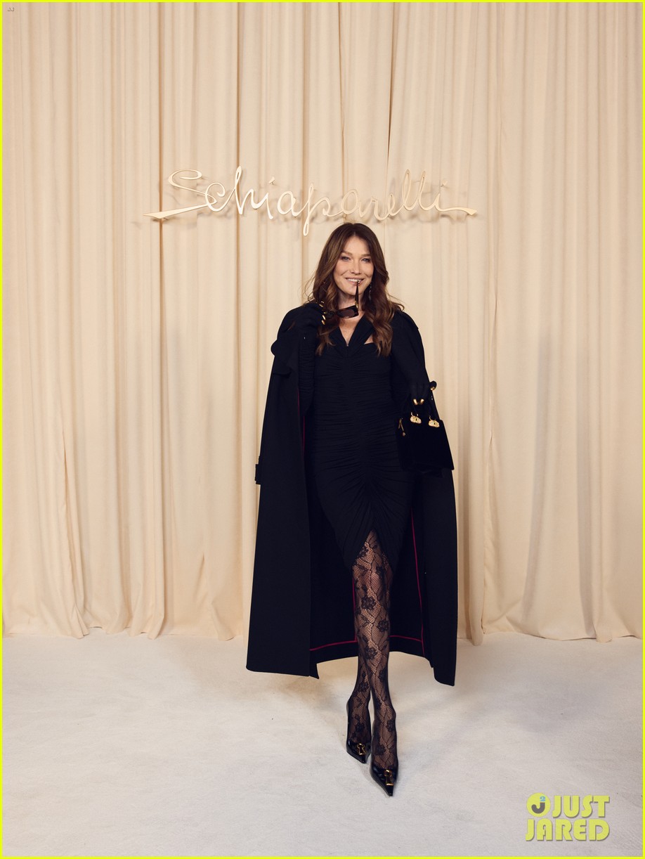 Gabrielle Union Sits Front Row with Regina King & Kelly Rutherford at ...