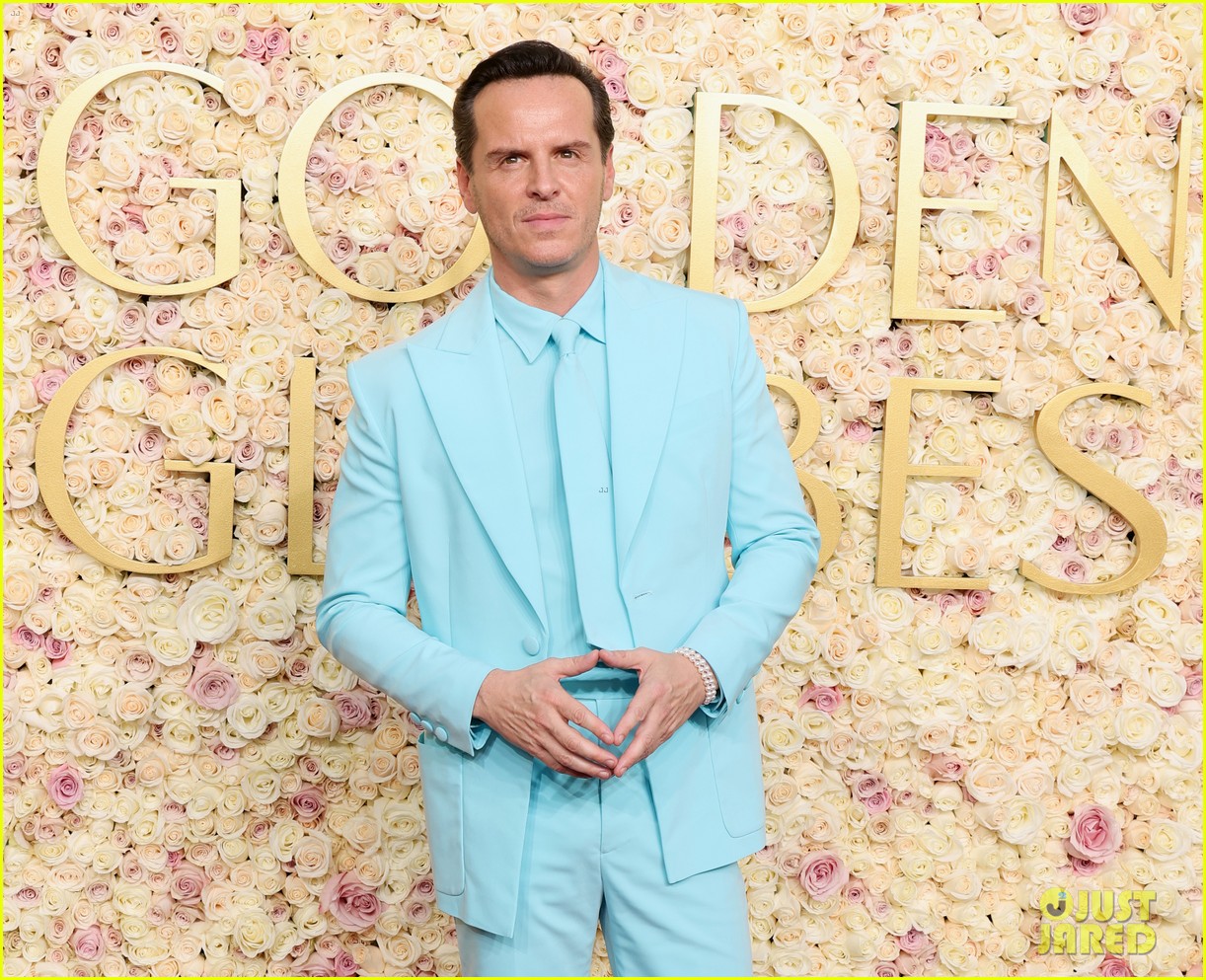 Nominee Andrew Scott Wears a Sharp Vivienne Westwood Suit for Golden Globes 2025: Photo 5112600 ...