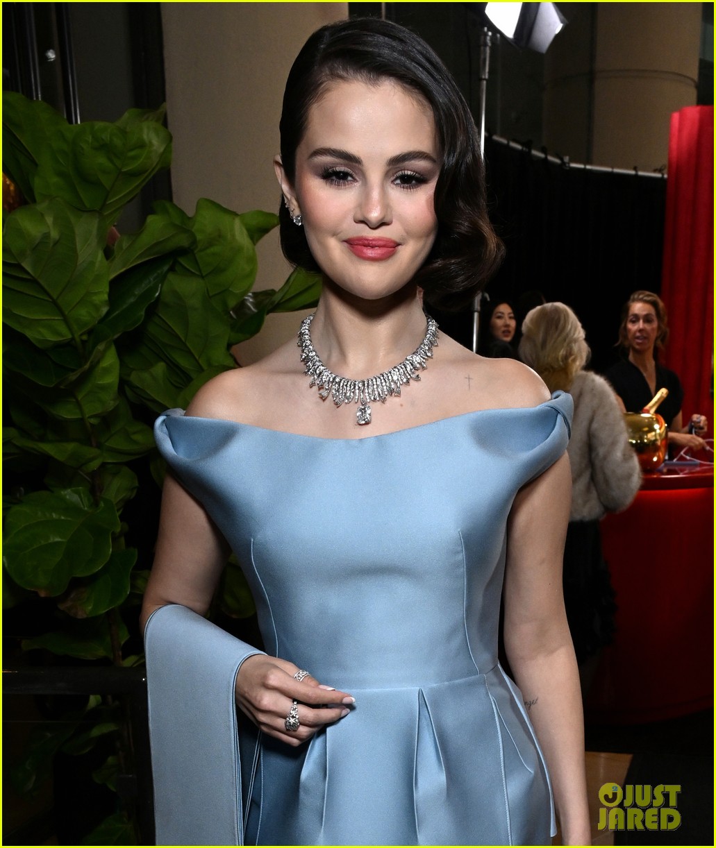 Selena Gomez Gets Support from Fiancé Benny Blanco at Golden Globes 2025: Photo 5112772 | Benny ...