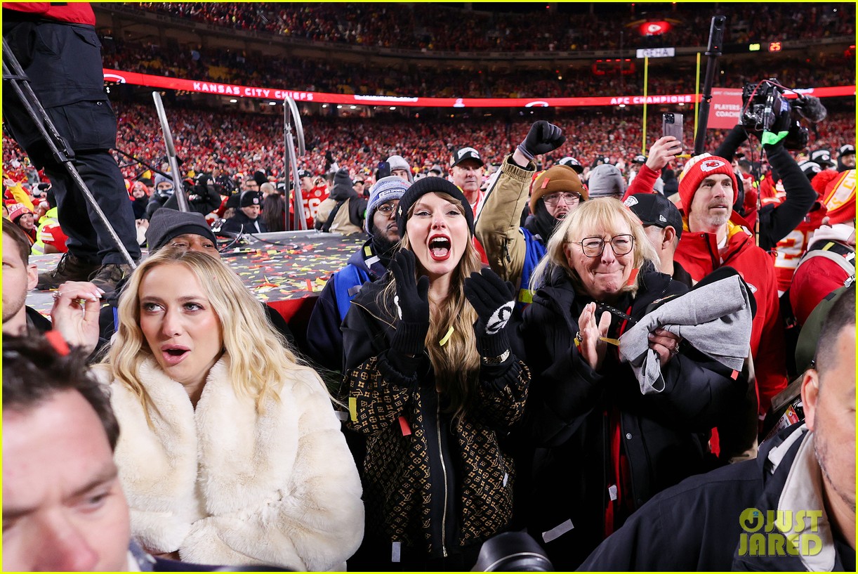 Taylor Swift's Post-Game Chat with Brittany Mahomes Goes Viral, Singer ...