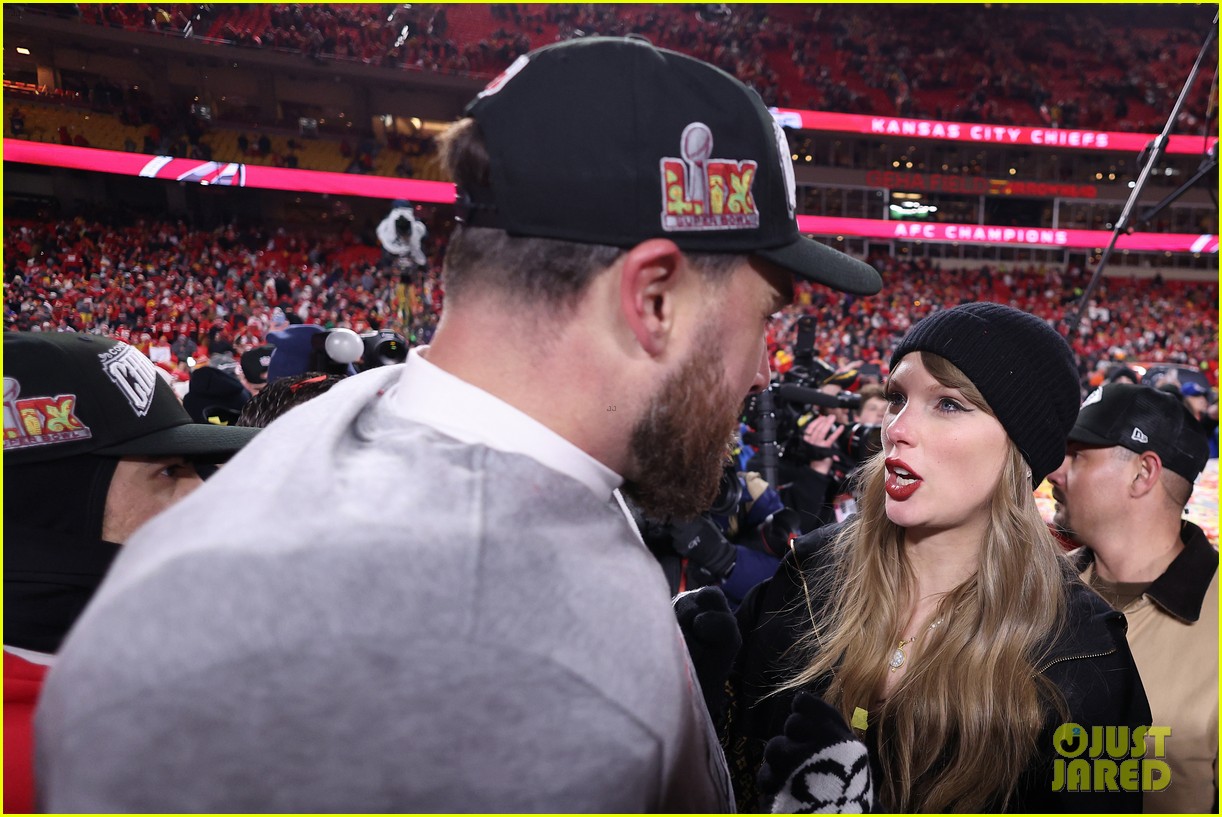 Taylor Swift Kisses Travis Kelce On Field After Kansas City Chiefs Win AFC Championship!: Photo ...