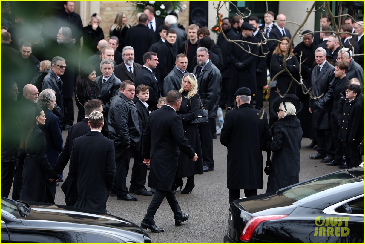 Tom Hardy, Pierce Brosnan & Helen Mirren Film Funeral Scene For New Guy ...