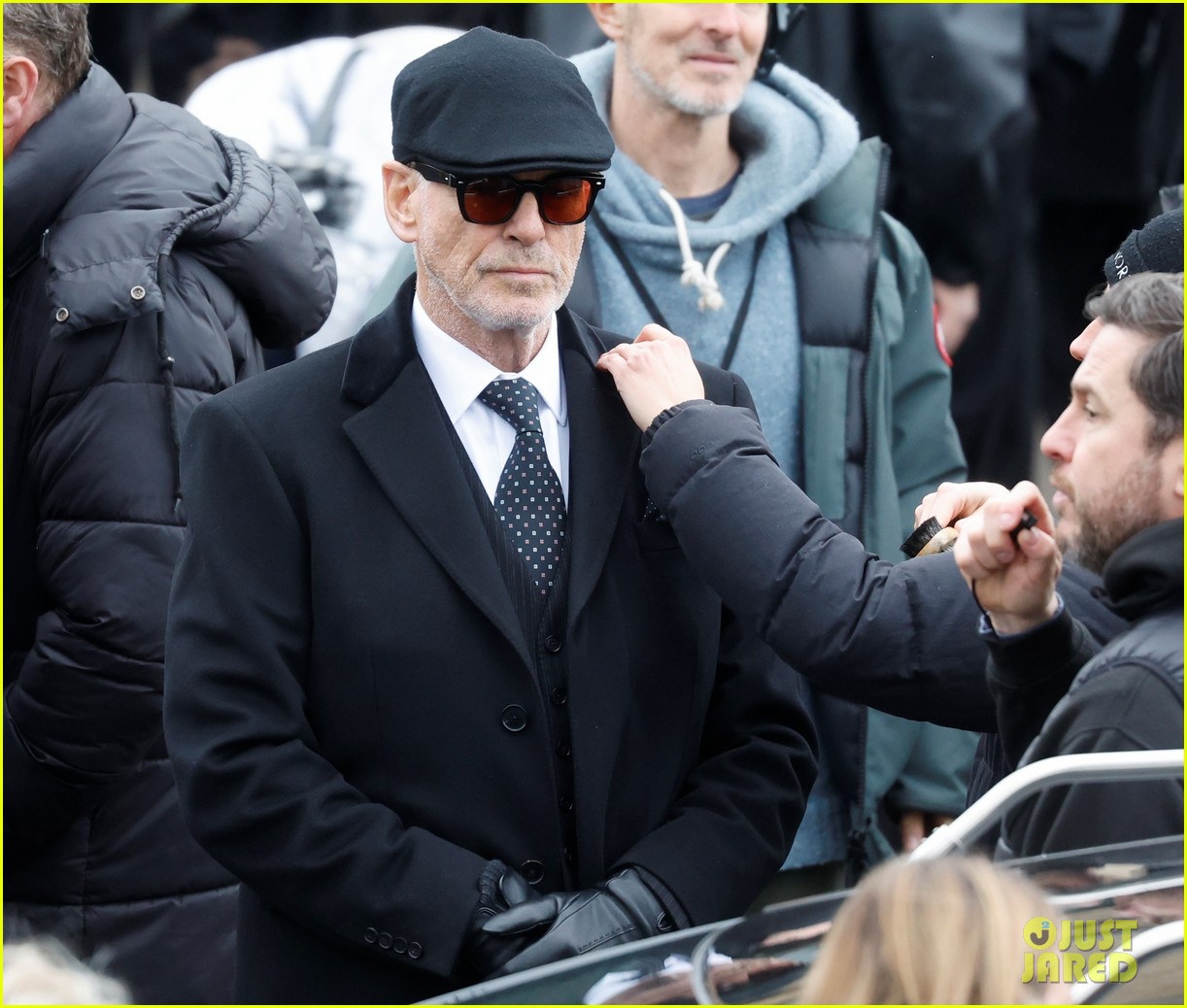 Tom Hardy, Pierce Brosnan & Helen Mirren Film Funeral Scene For New Guy ...