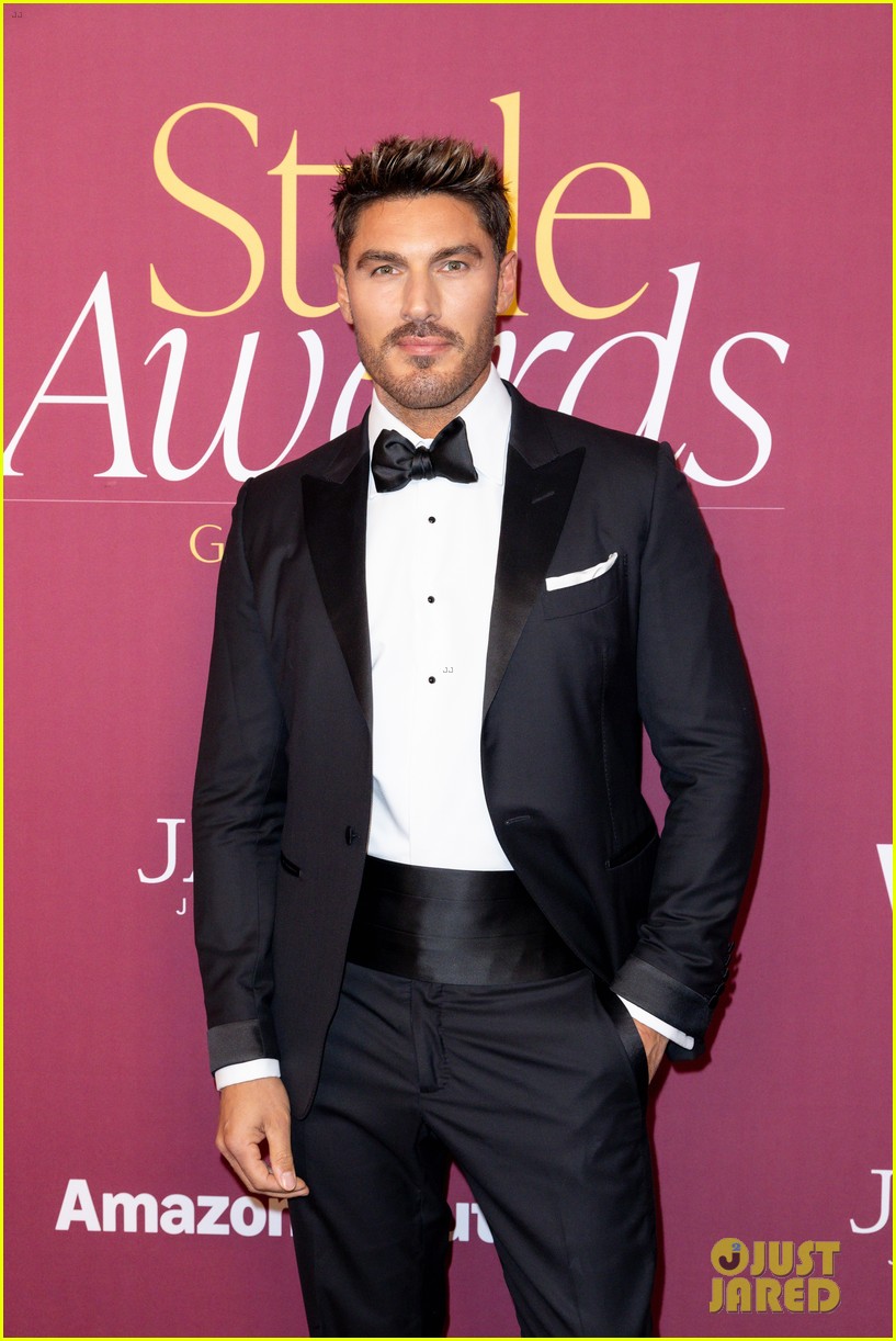 Tracee Ellis Ross Joins Nicholas Hoult, Elizabeth Olsen, & More at WWD ...