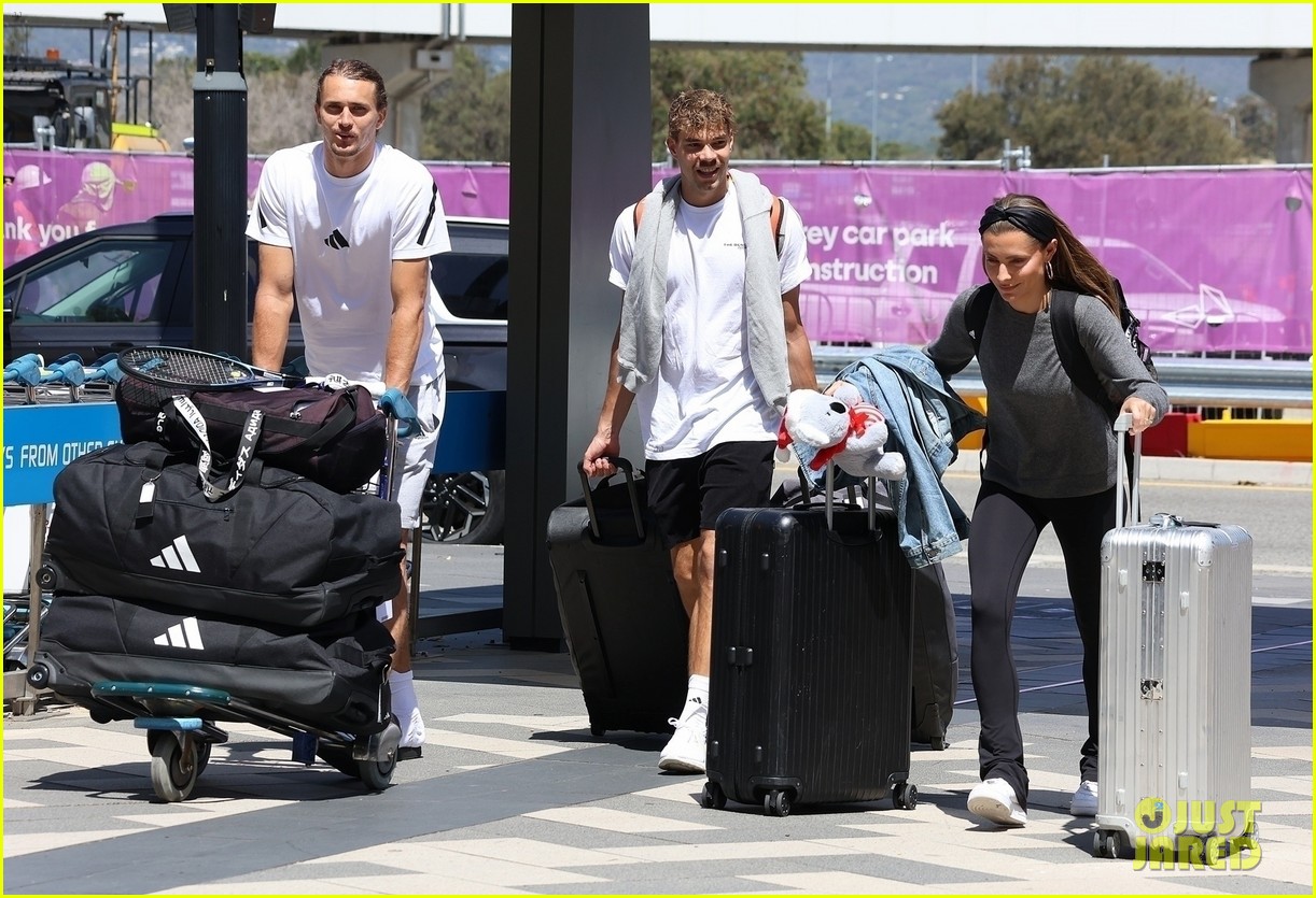 Tennis Star Alexander Zverev Spotted Leaving Perth with Girlfriend ...