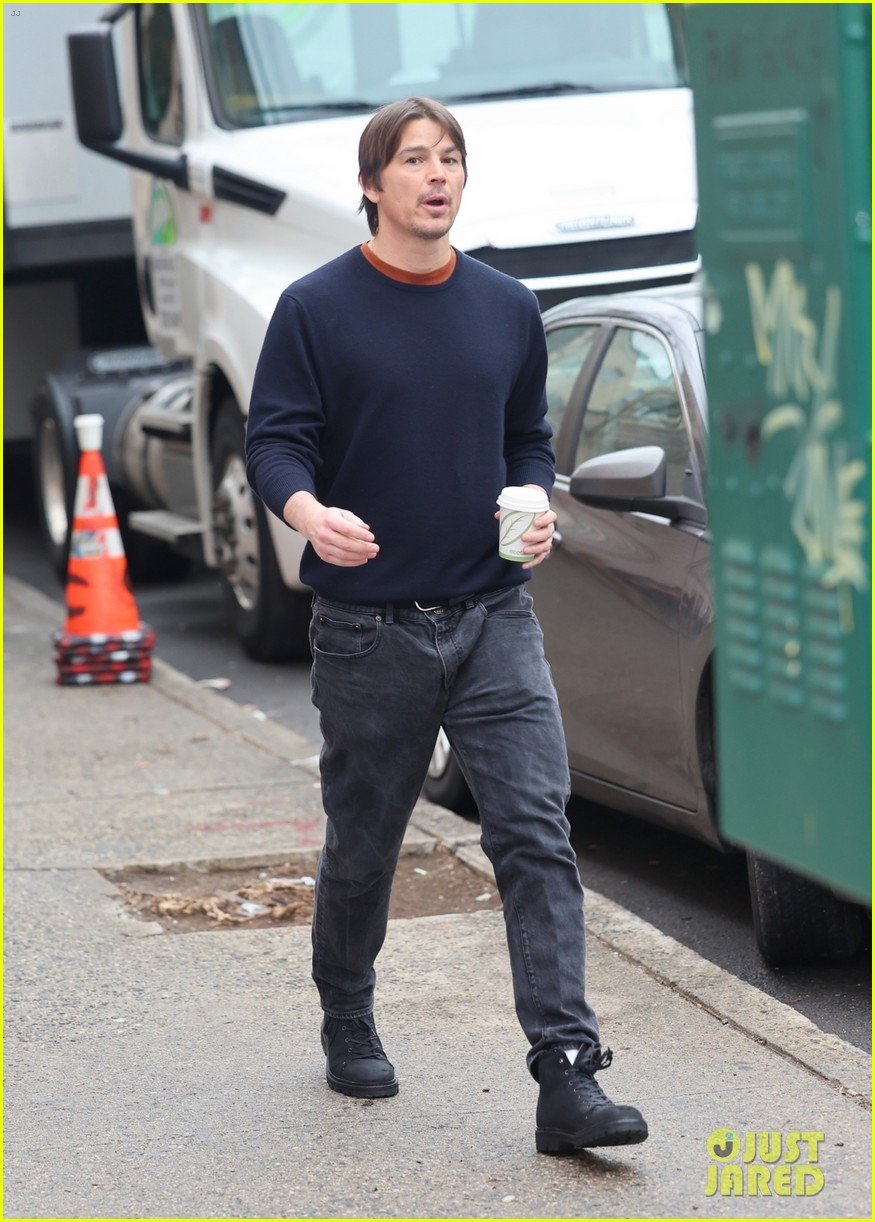 Anne Hathaway & Josh Hartnett Begin Filming 'Verity,' Based on Colleen Hoover's Novel - See ...