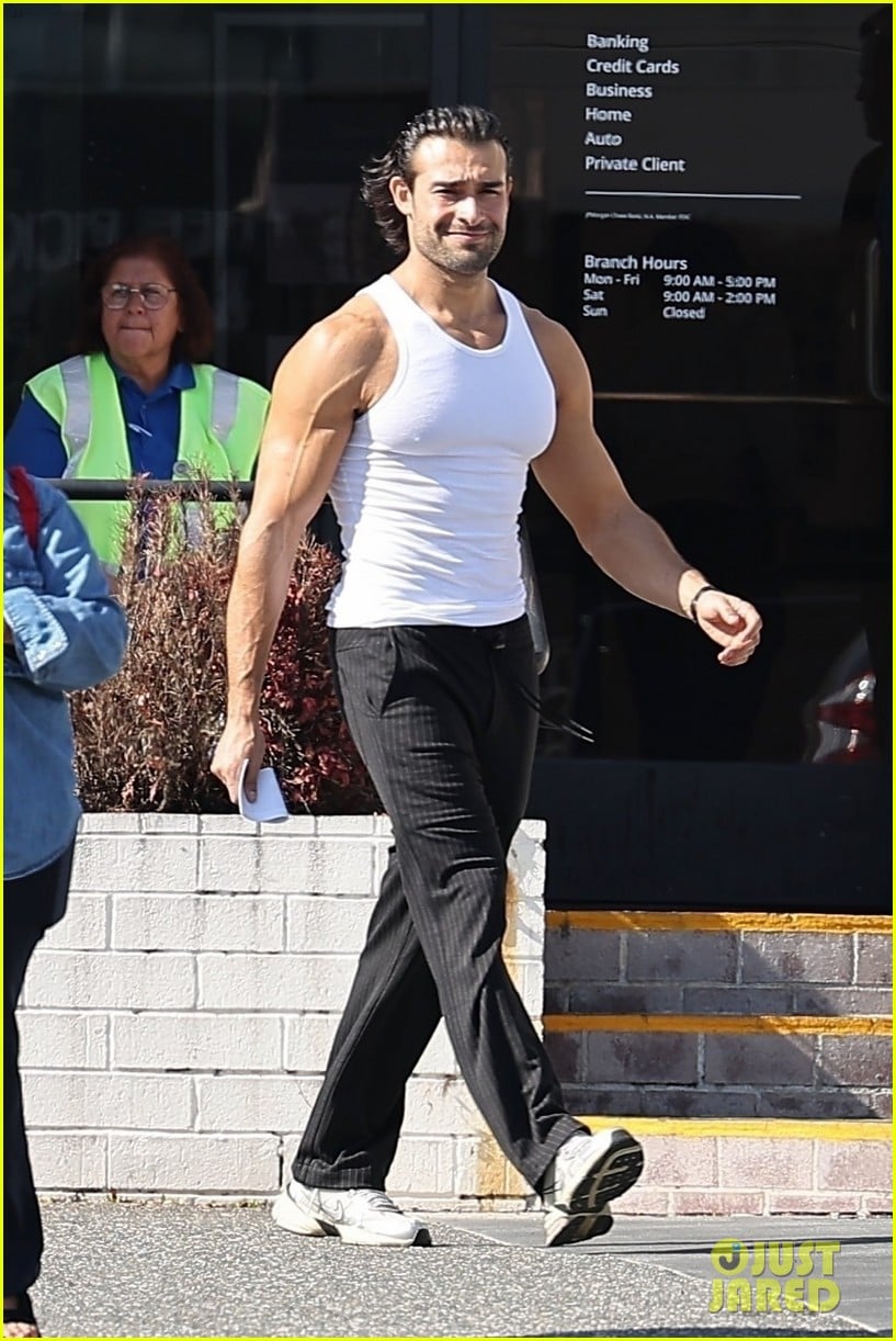 'Traitors' Star Sam Asghari Looks Buff During an ATM Stop in L.A ...