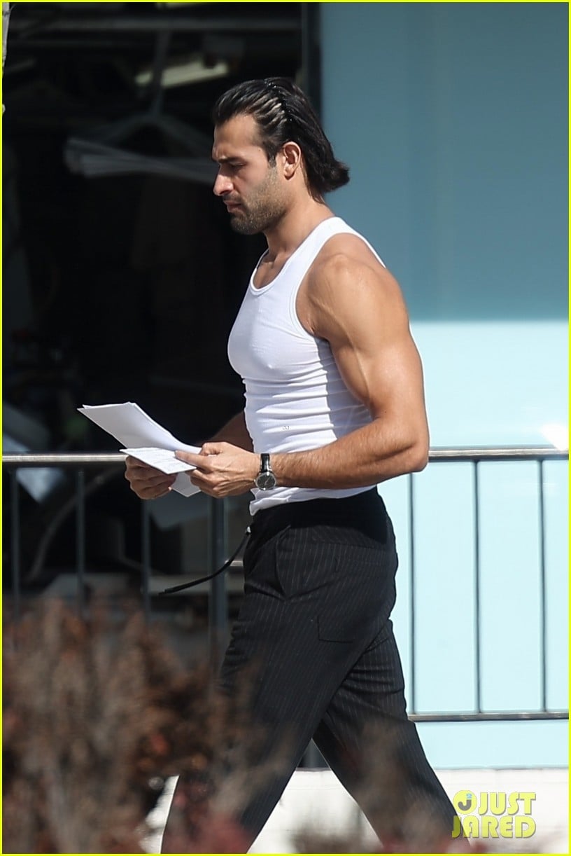 'Traitors' Star Sam Asghari Looks Buff During an ATM Stop in L.A ...