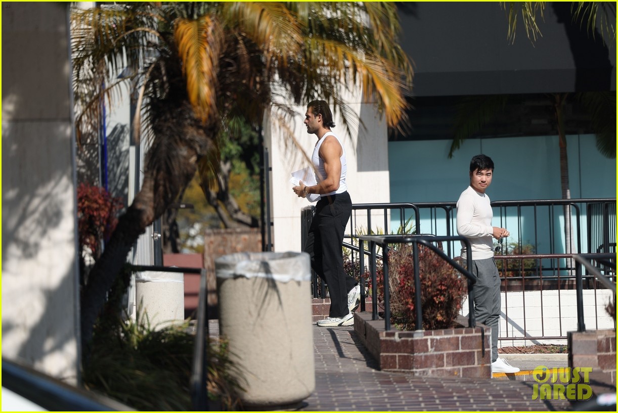 'Traitors' Star Sam Asghari Looks Buff During an ATM Stop in L.A ...