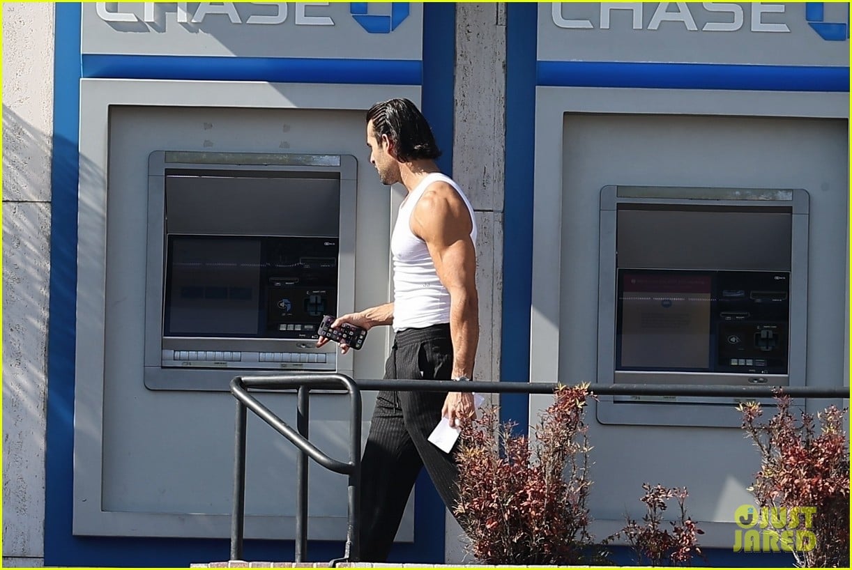 'Traitors' Star Sam Asghari Looks Buff During an ATM Stop in L.A ...