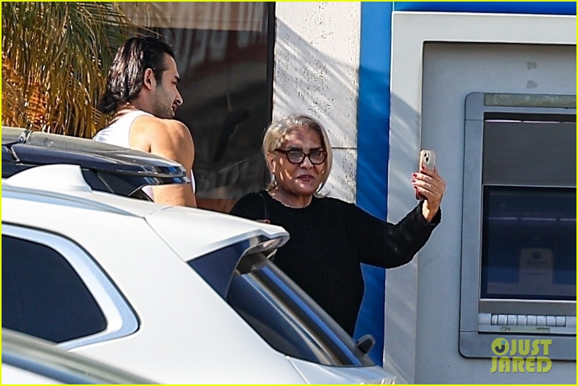 'Traitors' Star Sam Asghari Looks Buff During an ATM Stop in L.A ...