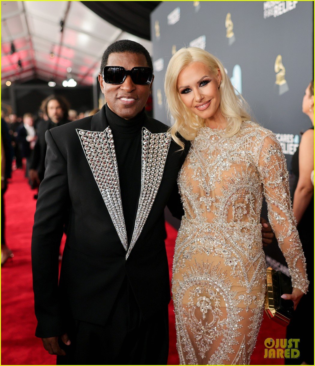 Viewers Call Out Grammys Reporters for Cutting Off Babyface Mid ...