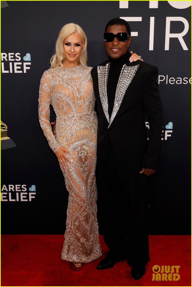 Viewers Call Out Grammys Reporters for Cutting Off Babyface Mid ...