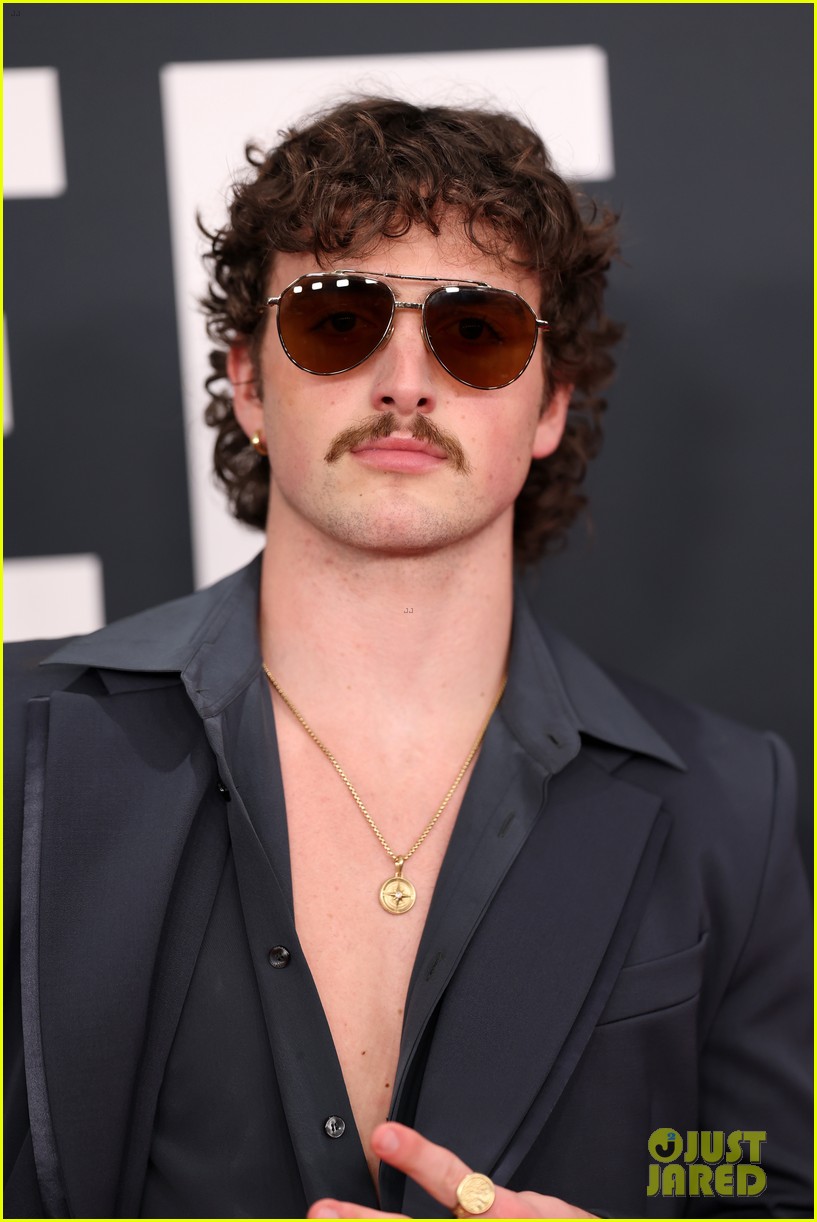 Benson Boone Shows Off Some Skin at Grammys 2025: Photo 5120475 | Grammys Photos | Just Jared ...