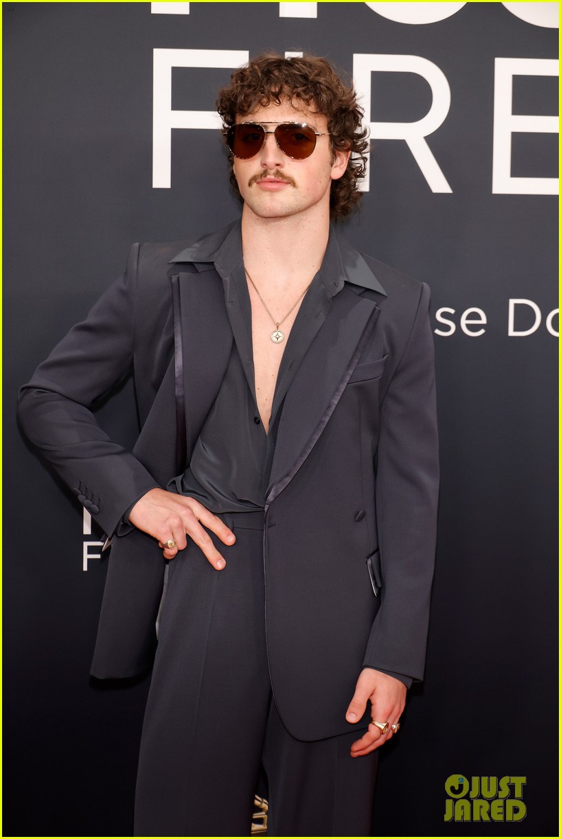 Benson Boone Shows Off Some Skin at Grammys 2025: Photo 5120481 | Grammys Photos | Just Jared ...