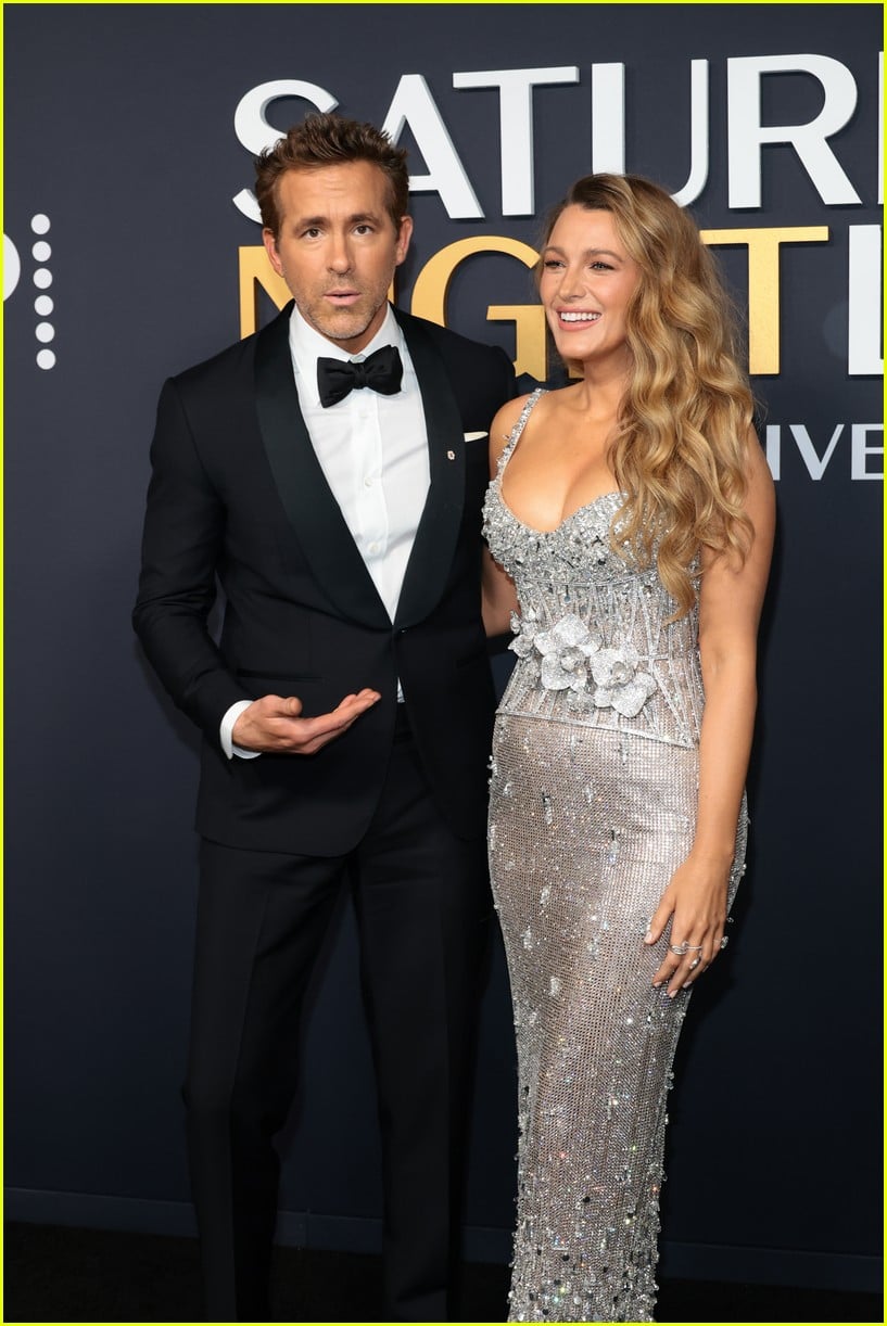 Blake Lively All Smiles at 'SNL50: The Anniversary Special' With Ryan ...