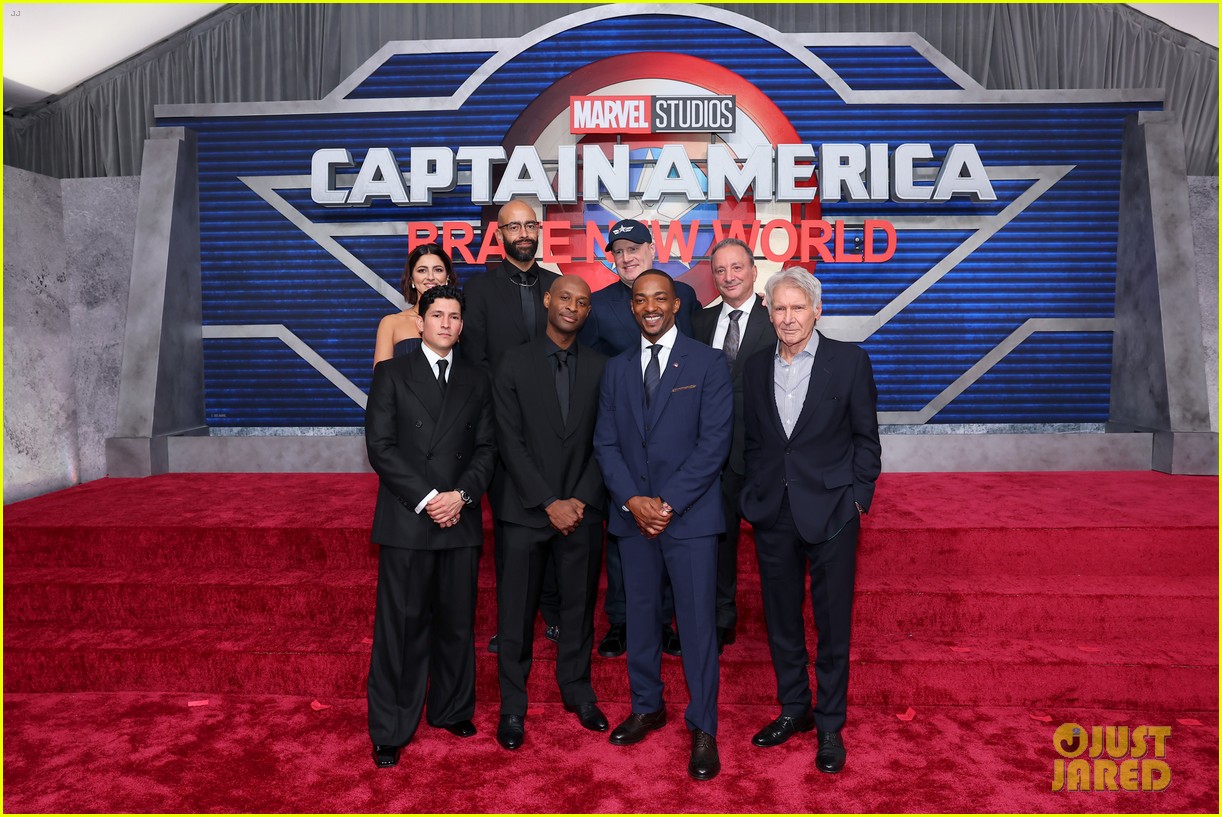 Anthony Mackie Joins Harrison Ford, Danny Ramirez, & More at 'Captain ...