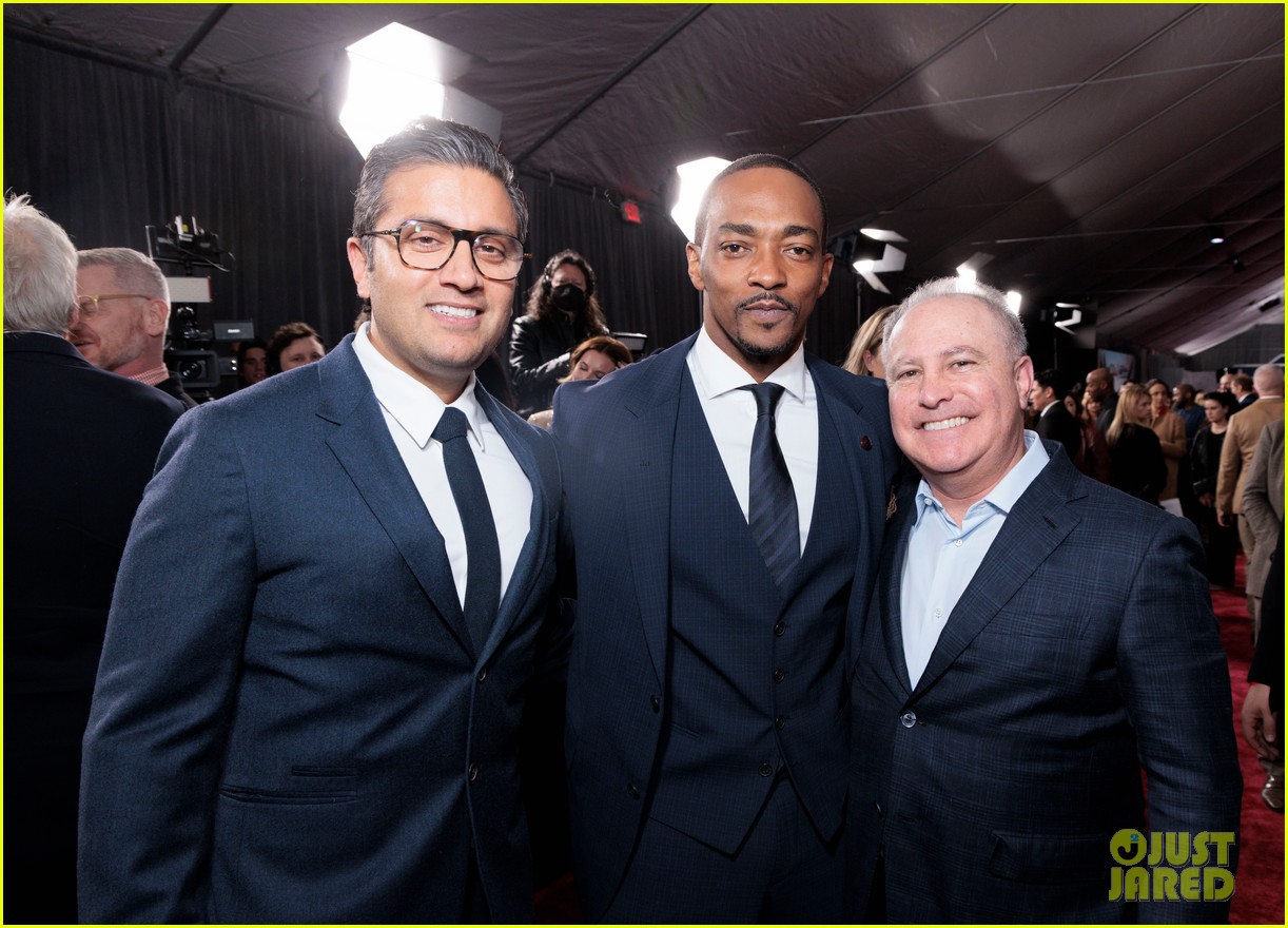 Anthony Mackie Joins Harrison Ford, Danny Ramirez, & More at 'Captain ...