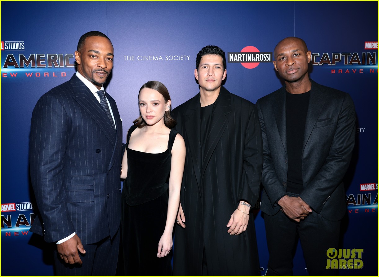 Anthony Mackie Wields Captain America Shield at 'Brave New World ...