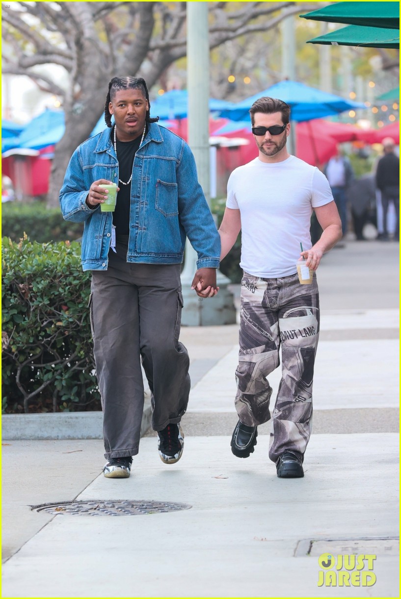 NFL's R.K. Russell & Comedian Corey O’Brien Look So Cute in New Photos ...