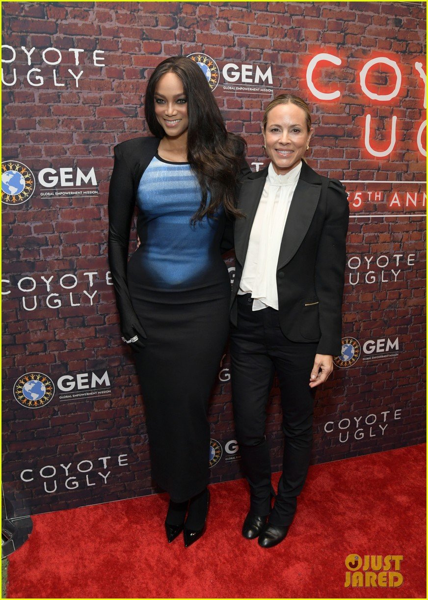 'Coyote Ugly' Cast Joins 25th Anniversary Reunion Led by Tyra Banks ...