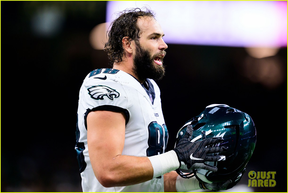 Who Is Dallas Goedert's Girlfriend? Meet Aria Meyer & See Their Cute ...