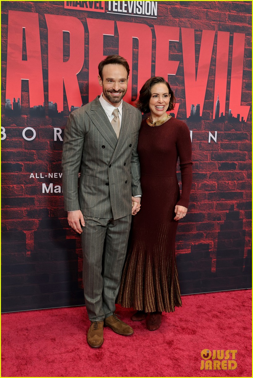 Charlie Cox, Vincent D'Onofrio & More Premiere 'Daredvil: Born Again ...