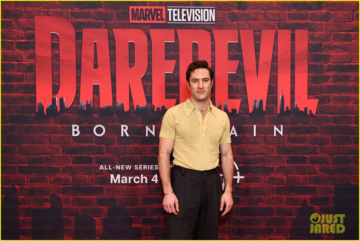 Charlie Cox, Vincent D'Onofrio & More Premiere 'Daredvil: Born Again ...