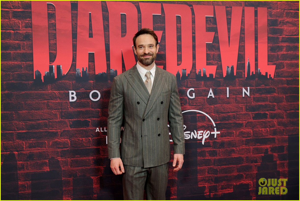 Charlie Cox, Vincent D'Onofrio & More Premiere 'Daredvil: Born Again ...
