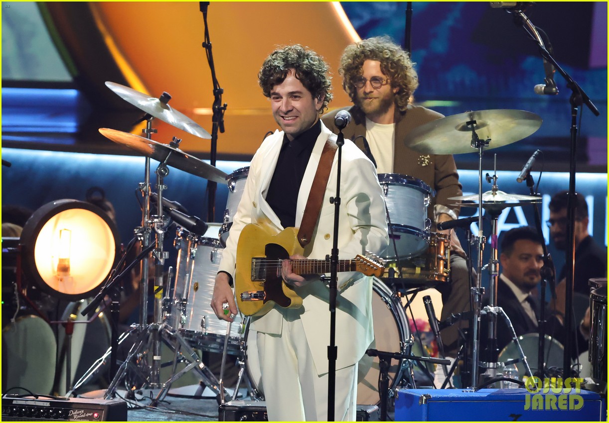 Dawes Opens Grammys 2025 With Star-Studded 'I Love L.A.' Tribute Performance - Watch Now!: Photo ...