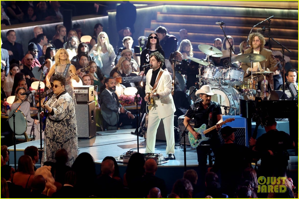 Dawes Opens Grammys 2025 With Star-Studded 'I Love L.A.' Tribute Performance - Watch Now!: Photo ...