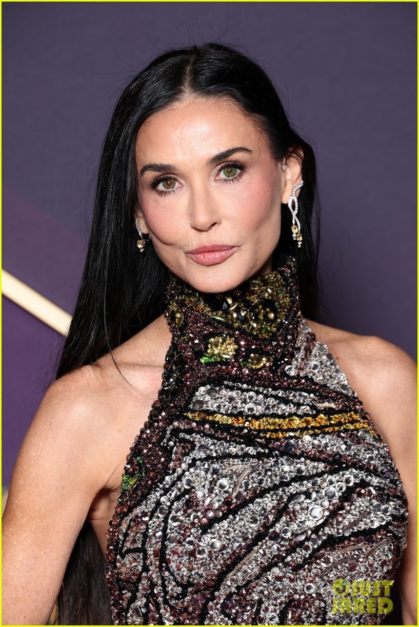 Demi Moore's Alexander McQueen Look at BAFTAs 2025 Looks Like a Work of ...