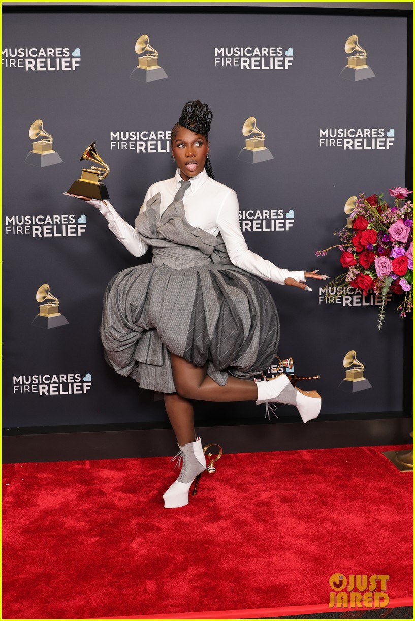 'Nosebleeds' Lyrics: Doechii Drops New Single After Grammys 2025 Win - Listen Now!: Photo ...