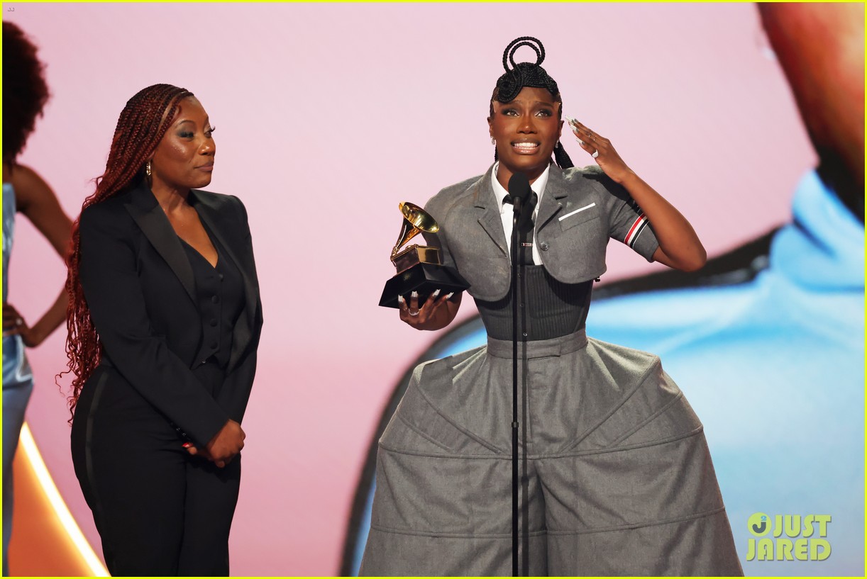 Doechii Gets Emotional with Inspiring Speech as She Wins Best Rap Album ...