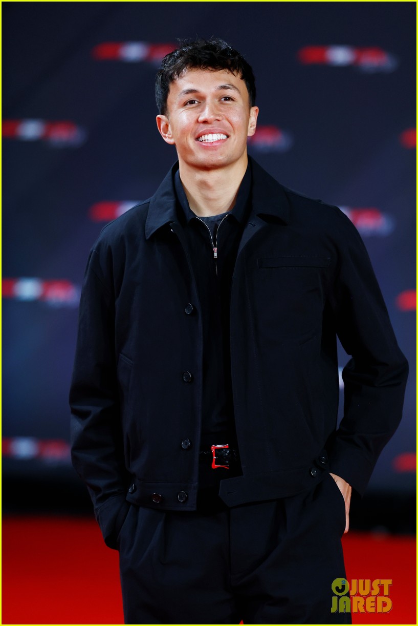 F1 Stars Lewis Hamilton, Lando Norris, Liam Lawson & More Attend F1 75 ...