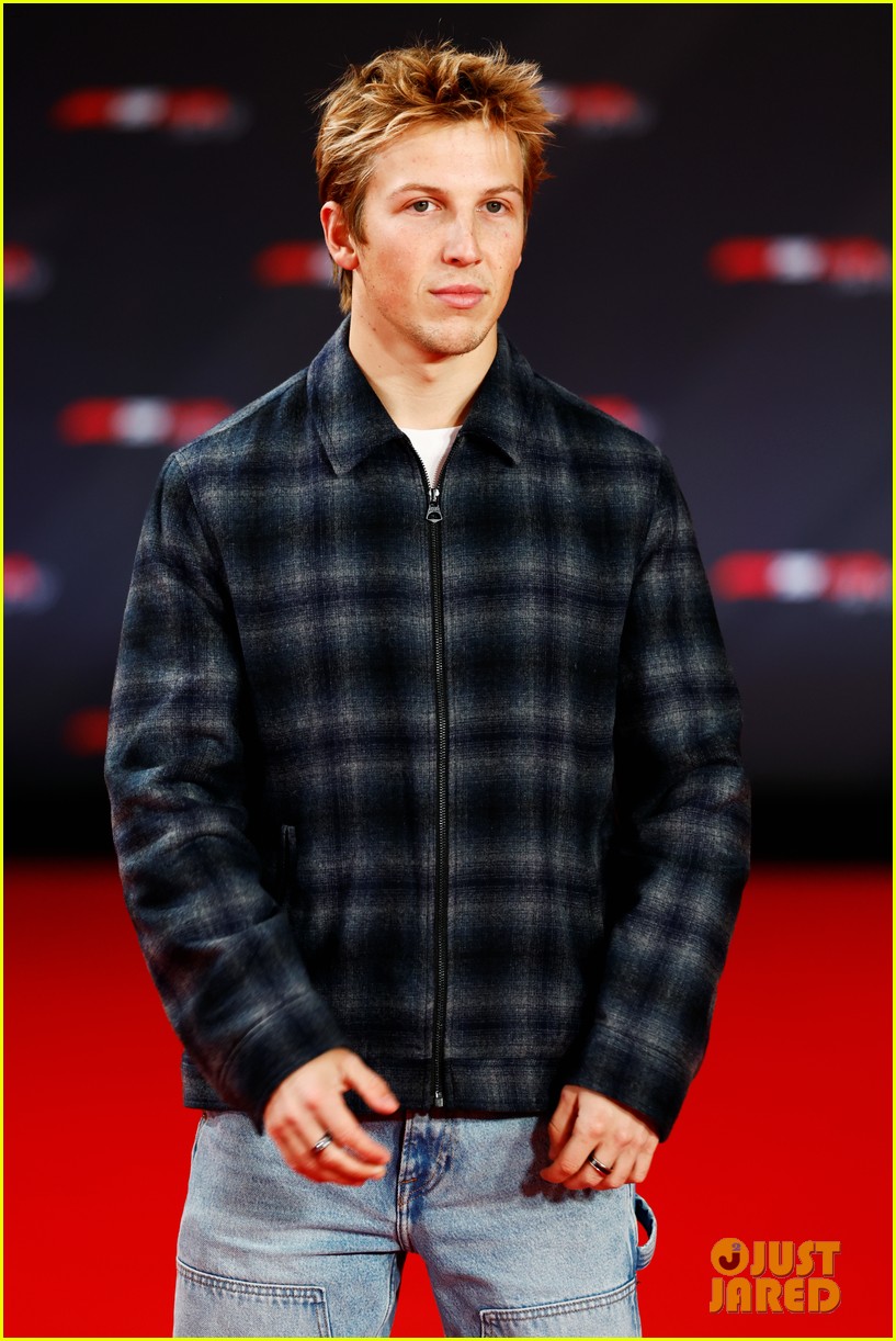 F1 Stars Lewis Hamilton, Lando Norris, Liam Lawson & More Attend F1 75 ...