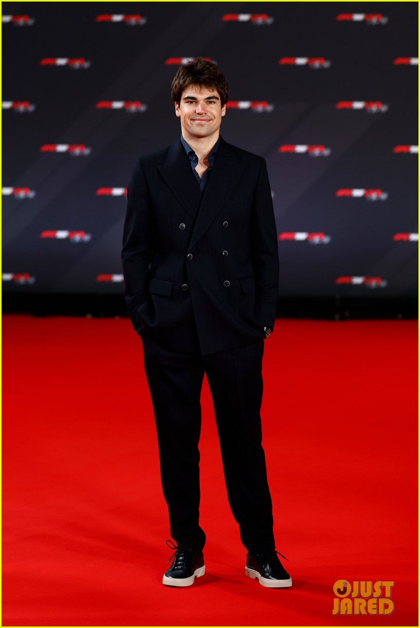 F1 Stars Lewis Hamilton, Lando Norris, Liam Lawson & More Attend F1 75 ...