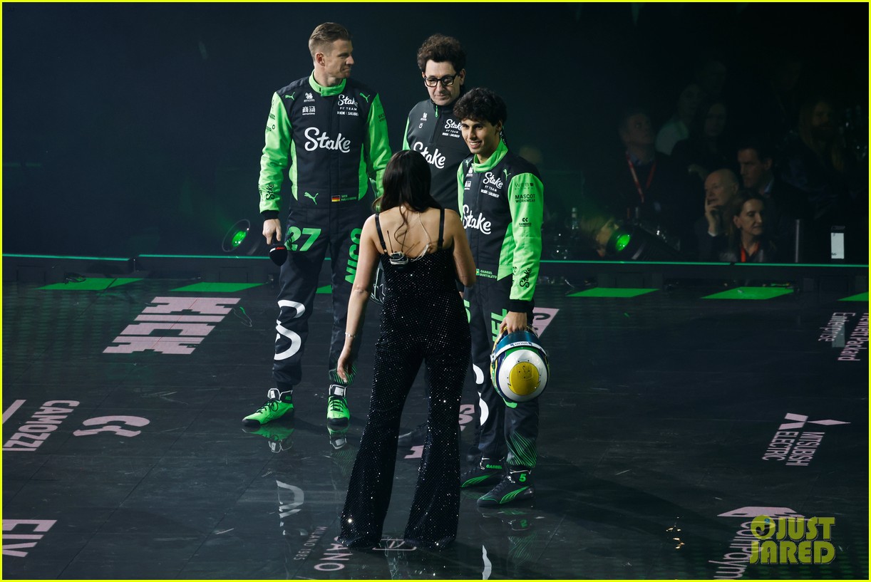 F1 Stars Lewis Hamilton, Lando Norris, Liam Lawson & More Attend F1 75 ...