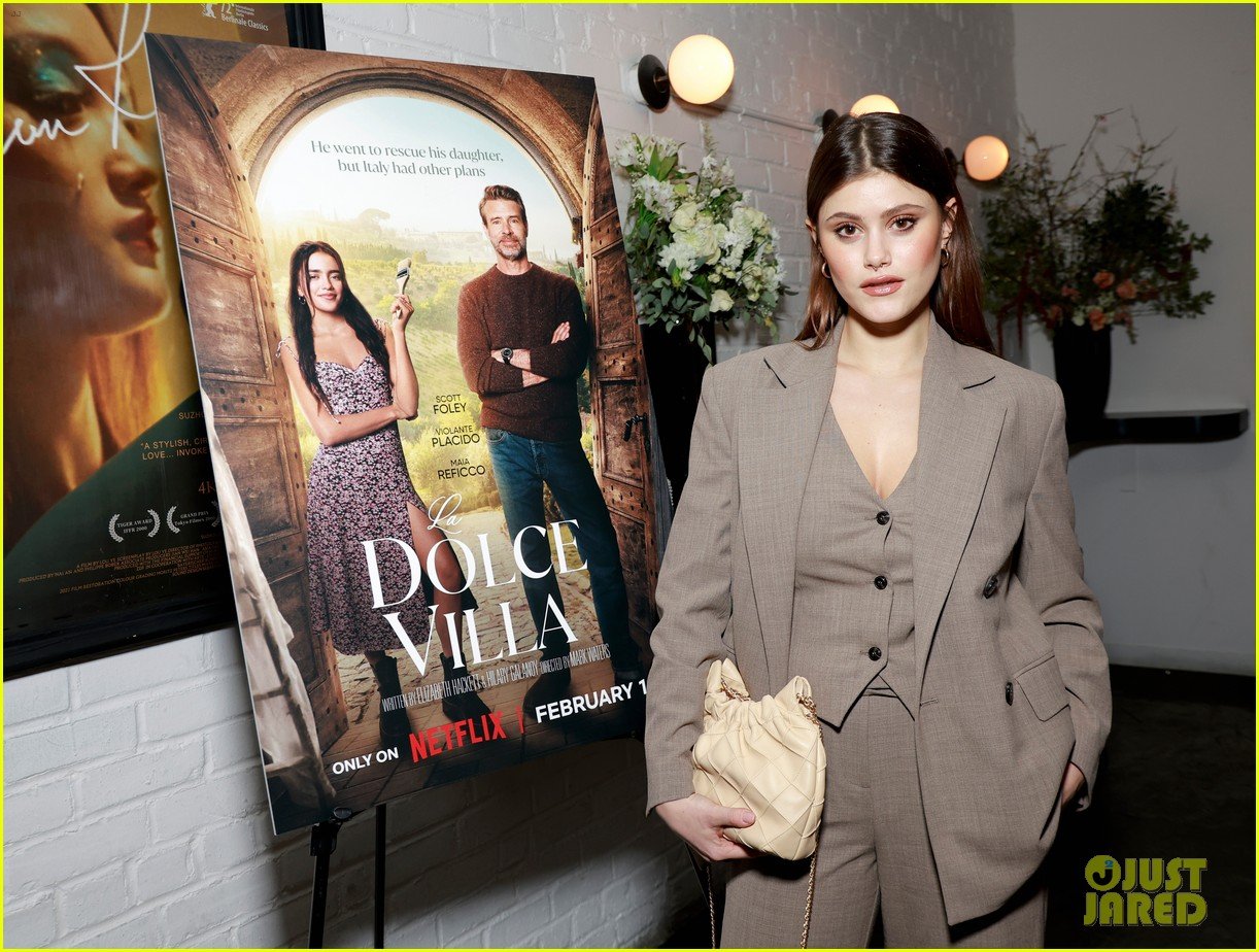 Scott Foley Makes Rare Appearance with Wife & Kids at 'La Dolce Villa ...