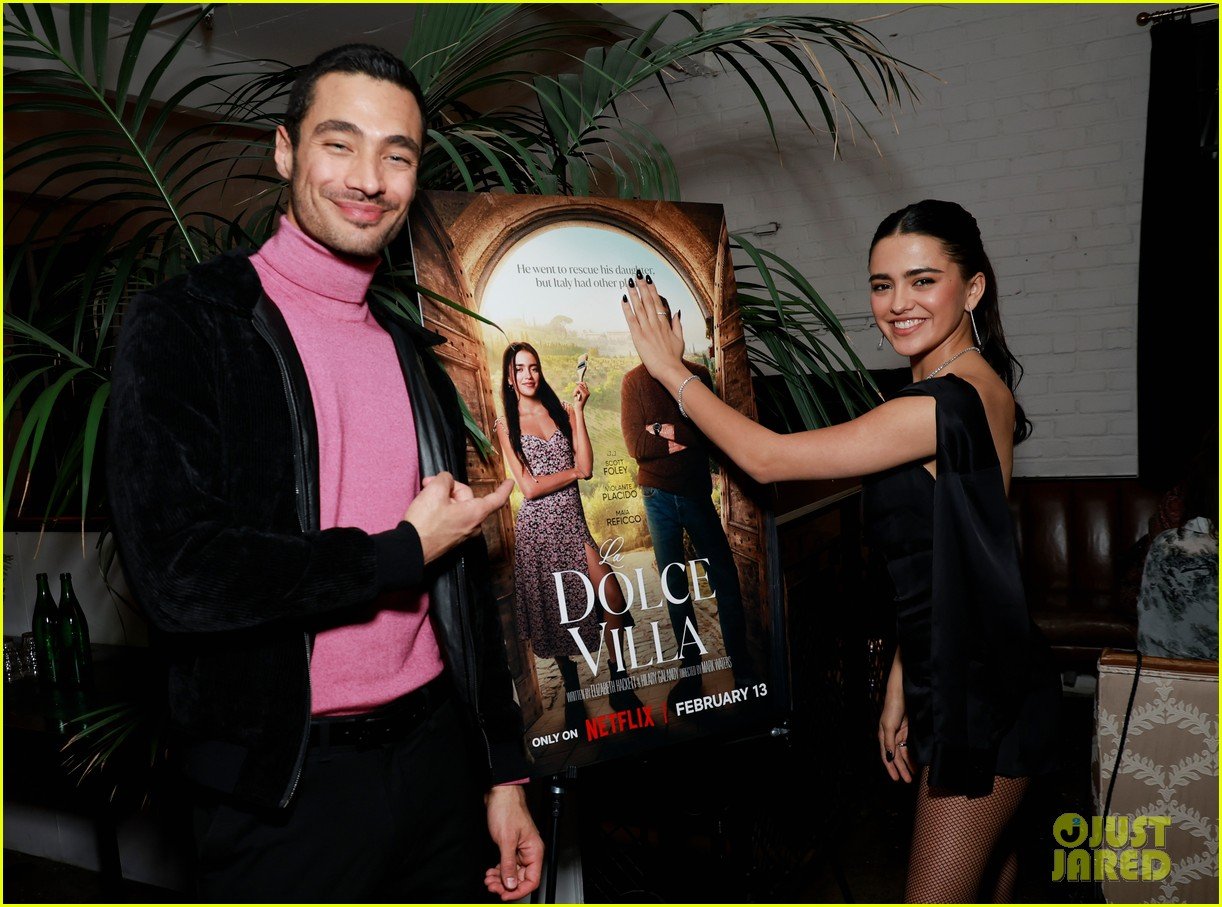 Scott Foley Makes Rare Appearance with Wife & Kids at 'La Dolce Villa ...