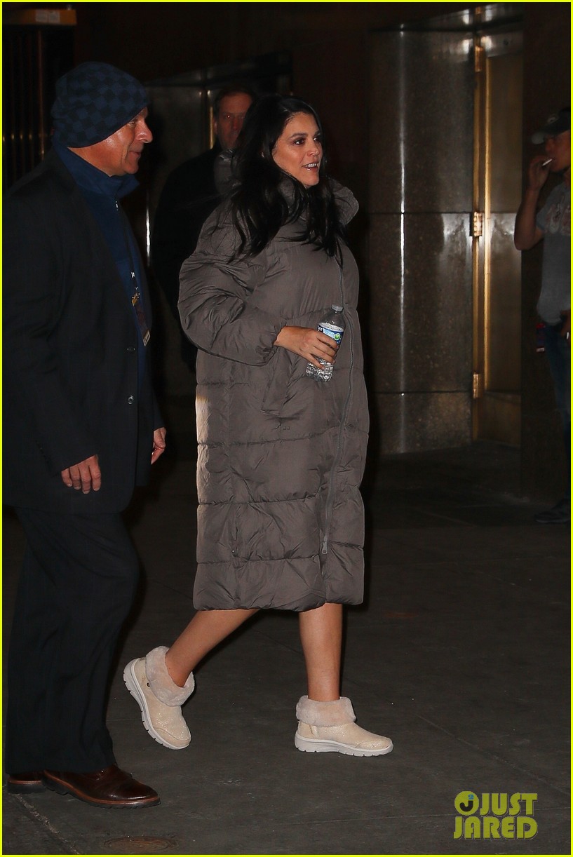 Lady Gaga, Cher, & More Attend Rehearsals for 'SNL50: The Homecoming ...