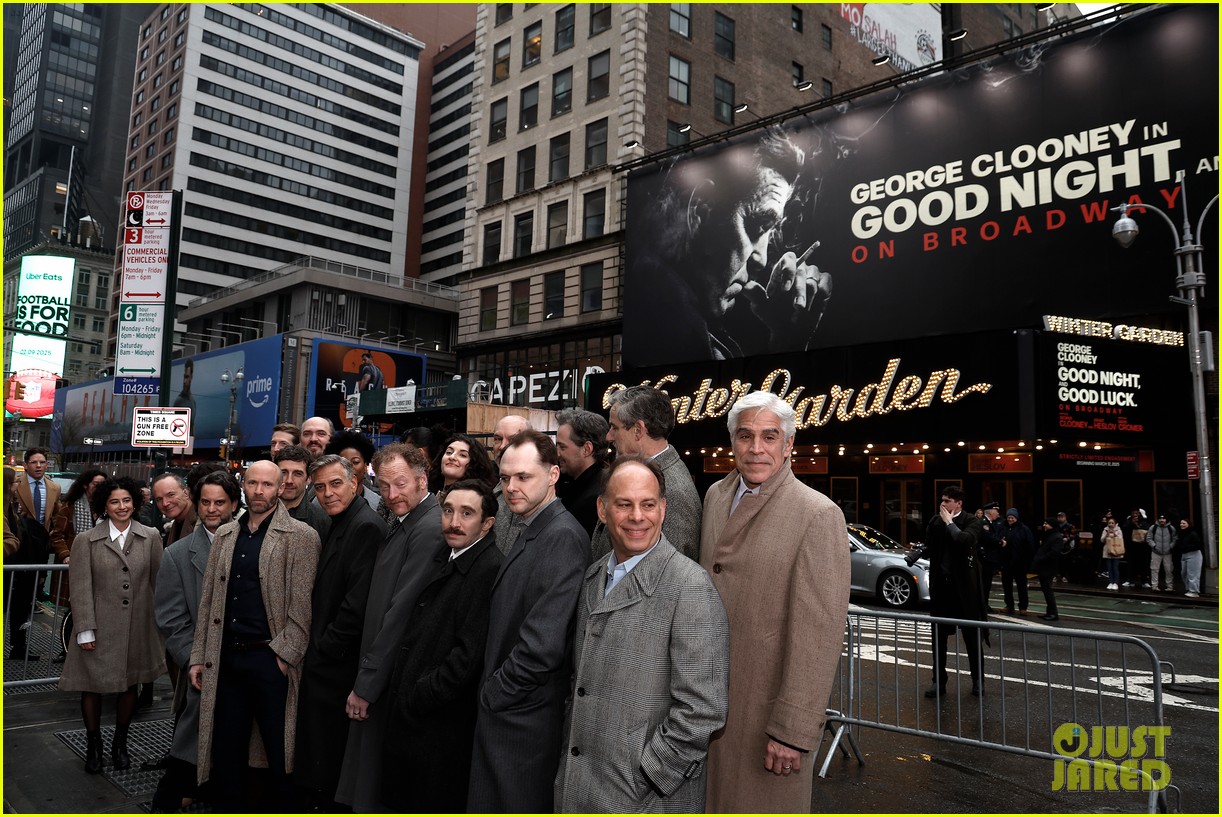 Ilana Glazer & Clark Gregg Join George Clooney in Broadway Debut 'Good ...