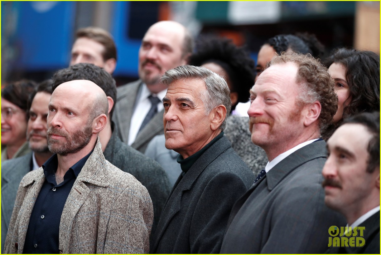 Ilana Glazer & Clark Gregg Join George Clooney in Broadway Debut 'Good ...