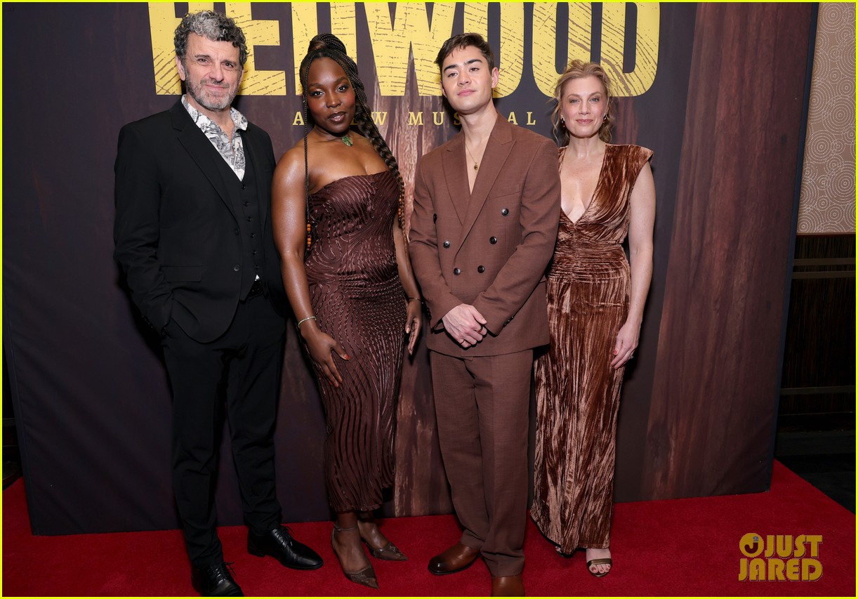 Idina Menzel Makes Long-Awaited Return to Broadway in 'Redwood,' an Original Musical She Helped ...