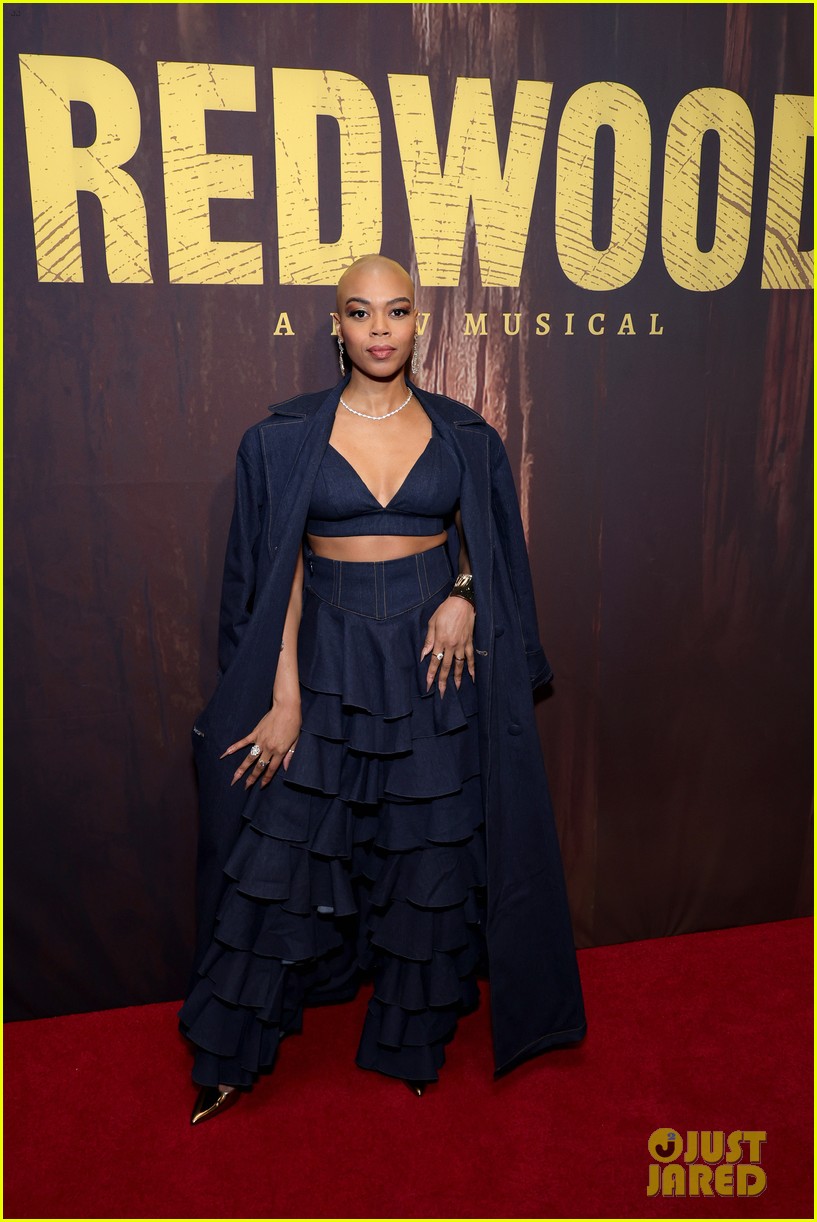 Idina Menzel Makes Long-Awaited Return to Broadway in 'Redwood,' an Original Musical She Helped ...