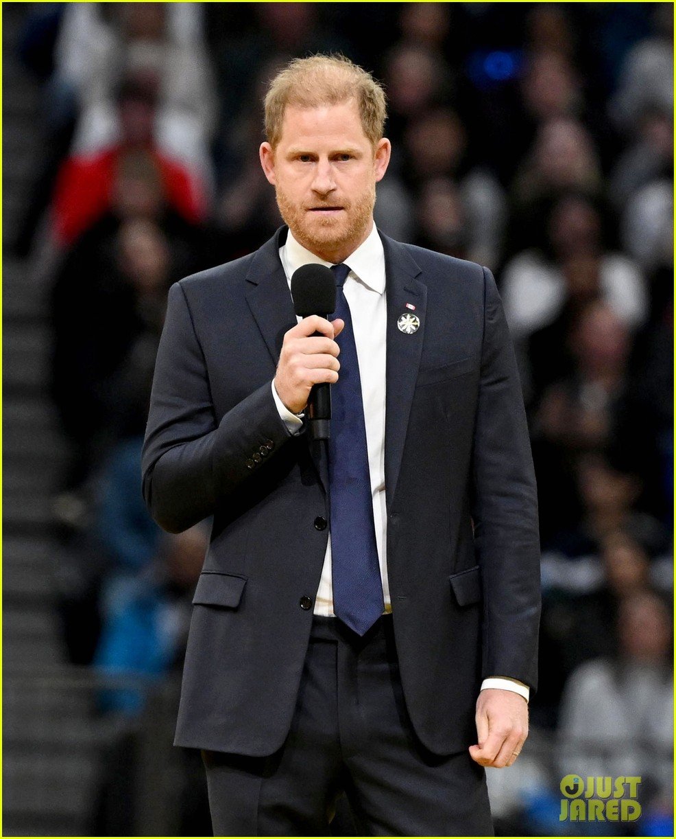 Prince Harry & Meghan Markle Watch Performances From Katy Perry & More ...