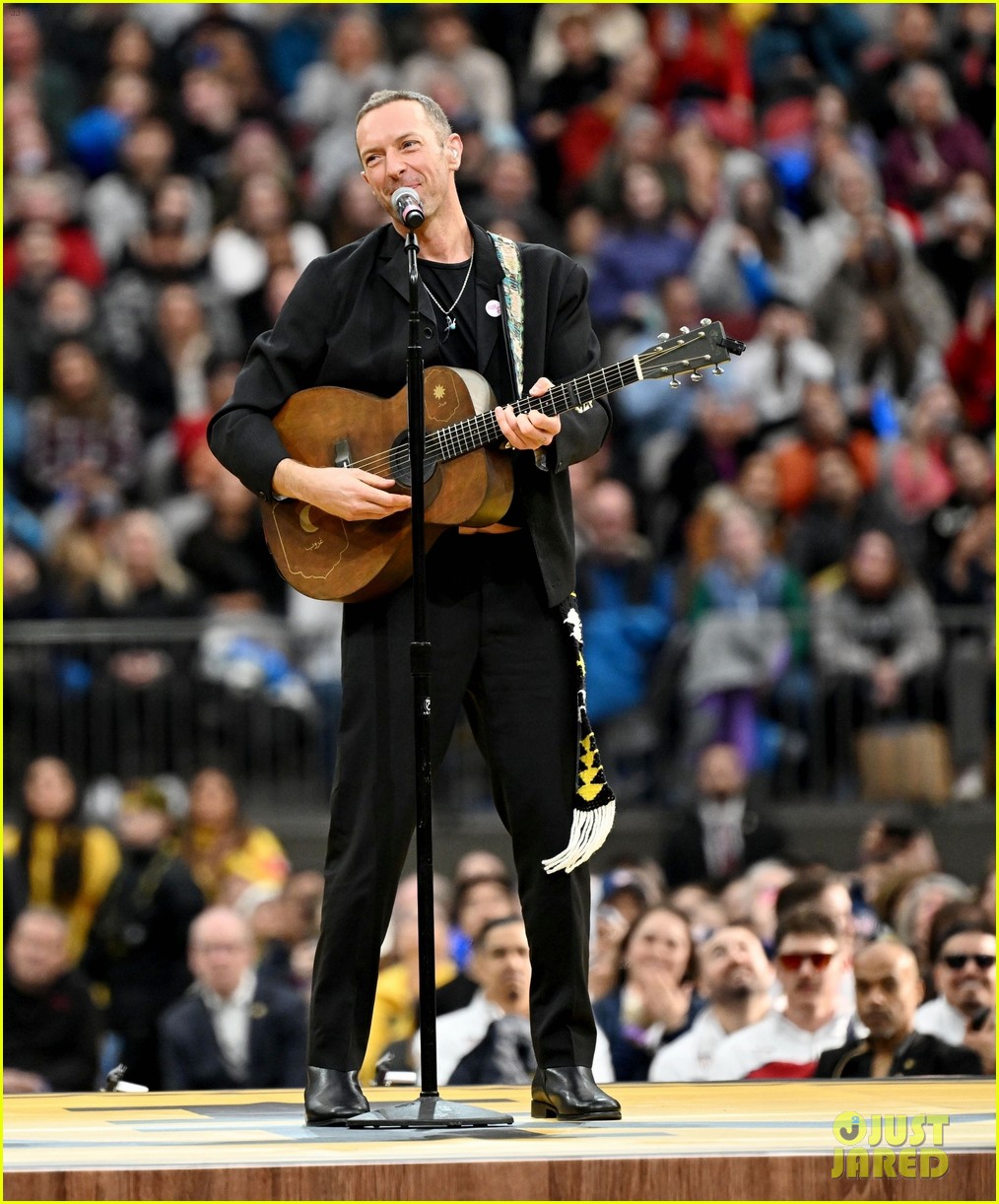 Prince Harry & Meghan Markle Watch Performances From Katy Perry & More ...