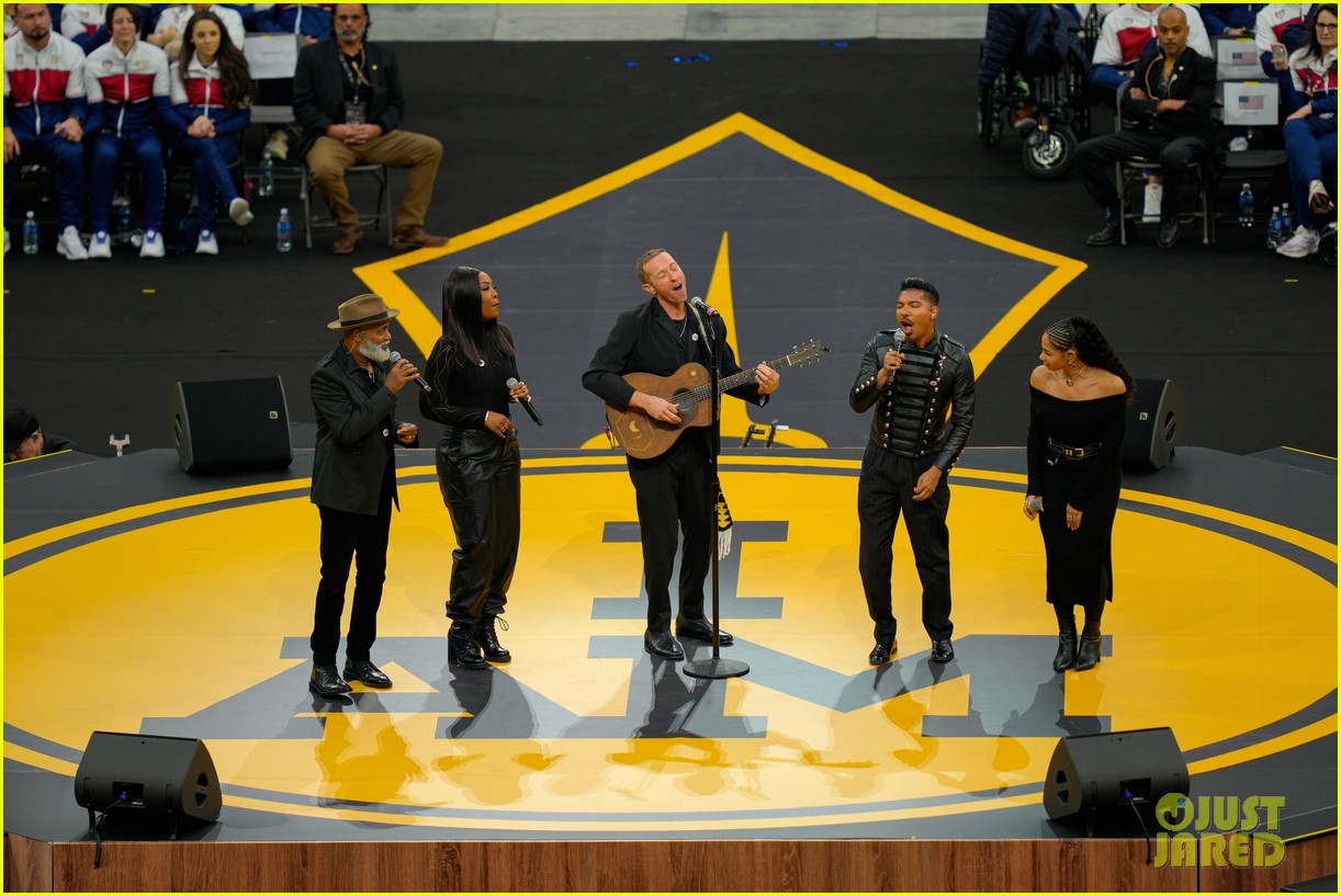 Prince Harry & Meghan Markle Watch Performances From Katy Perry & More ...