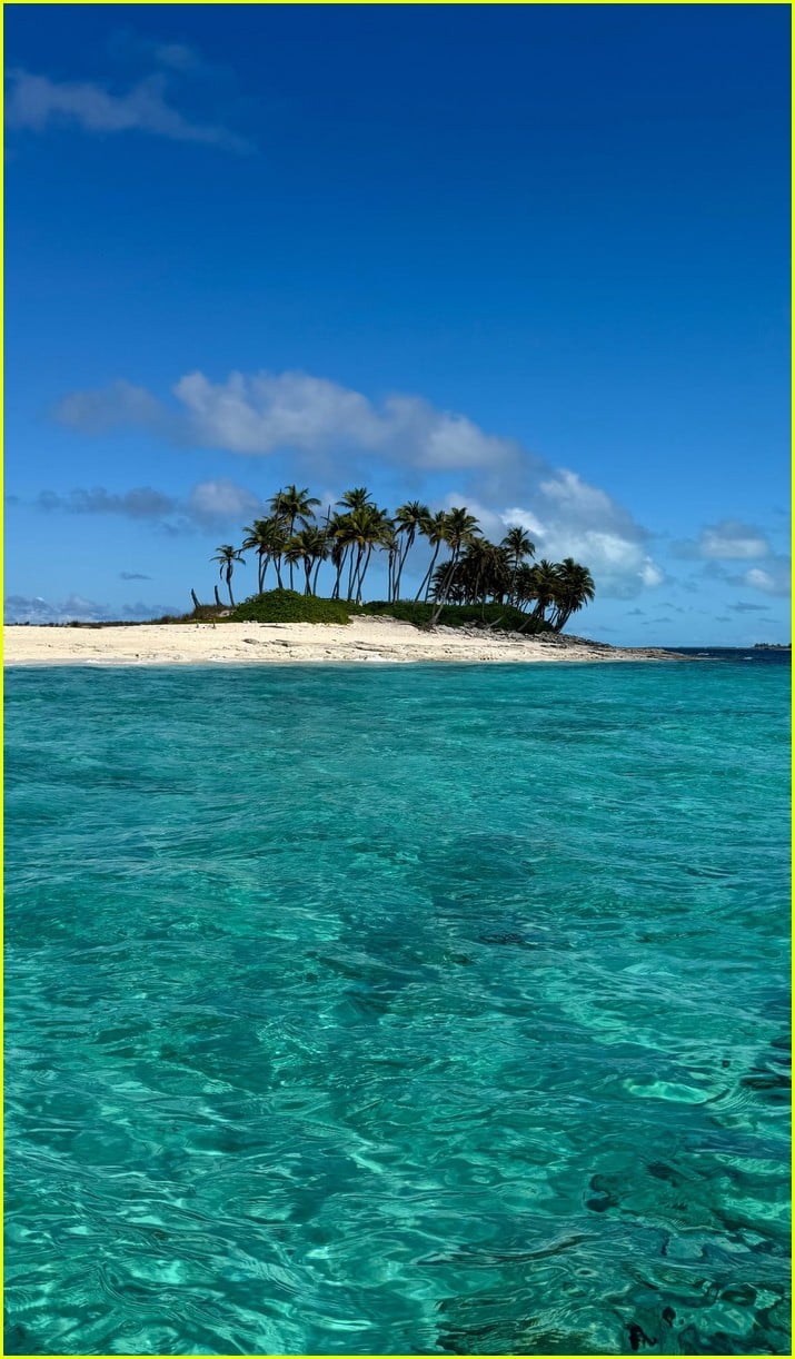 Isaac Powell Bares Fit Body During Beach Vacation with Boyfriend Tate ...